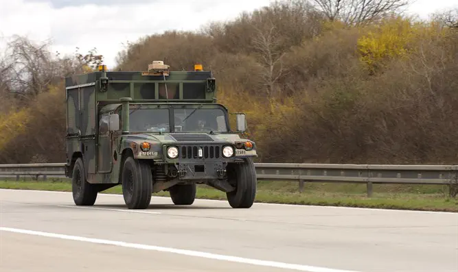 Hummer overturns near Lebanon border | Israel National News