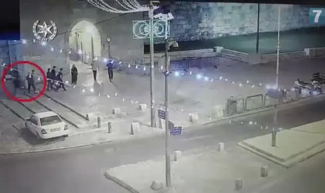 Watch: New footage of Temple Mount attack | Israel National News