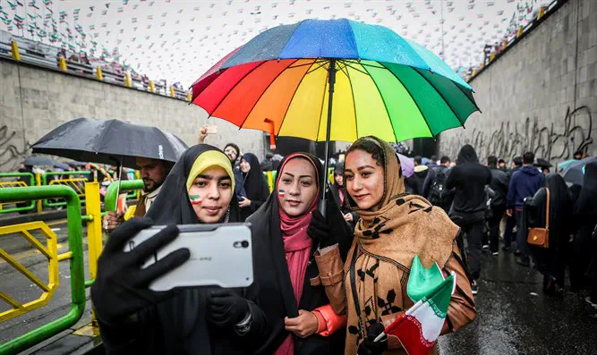Courageous women at vanguard of Iran's unrest | Israel National News