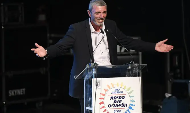 Rabbi Rafi Peretz signs coalition agreement with the Likud | Israel ...