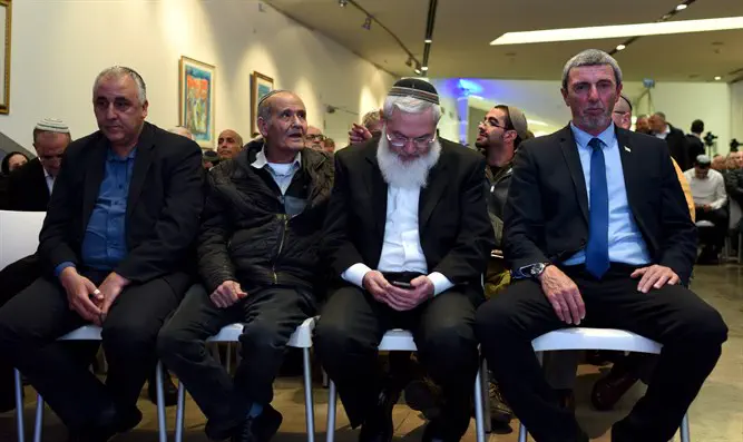 Rabbi Peretz faces heavy pressure to join unified list | Israel ...