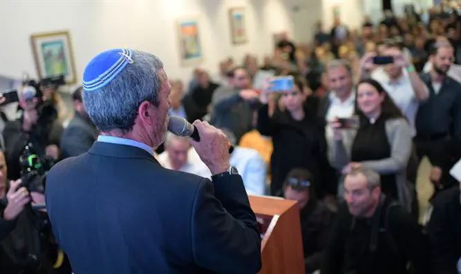 'Rabbi Peretz broke three agreements in one week' | Israel National News