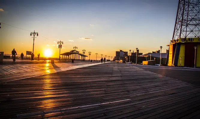 Orthodox Jewish man assaulted on Coney Island | Israel National News