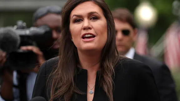 Sarah Huckabee Sanders undergoes surgery for thyroid cancer | Israel ...