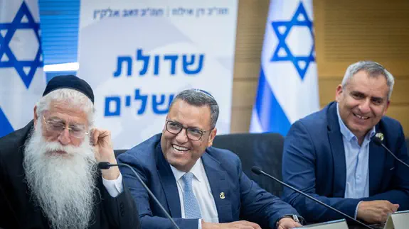 Jerusalem mayor vows construction of new neighborhood in Atarot ...