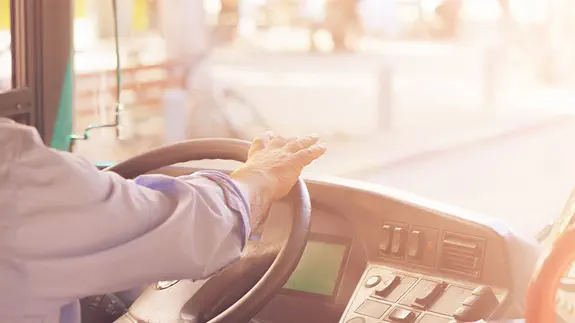 Arab bus driver fails to stop at bus stop - and attacks yeshiva student ...