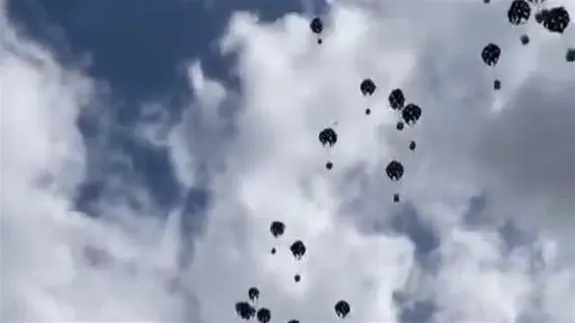 Report: Five killed by aid packages airdropped by US | Israel National News