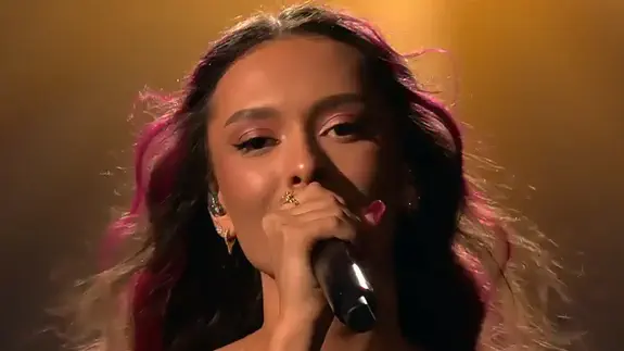 After stunning performance: Eden Golan bursts into tears as she exits ...