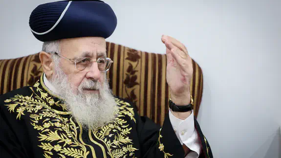 Rabbi Yosef lashes out against pro-conscription rabbi: 'Not sure he's ...