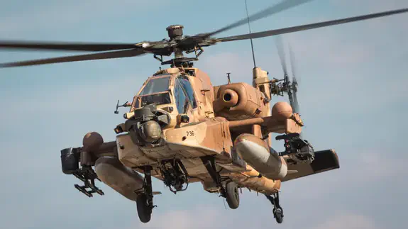 Вертолеты Apache и Blackhawk получат передовые системы защиты | 7 КАНАЛ