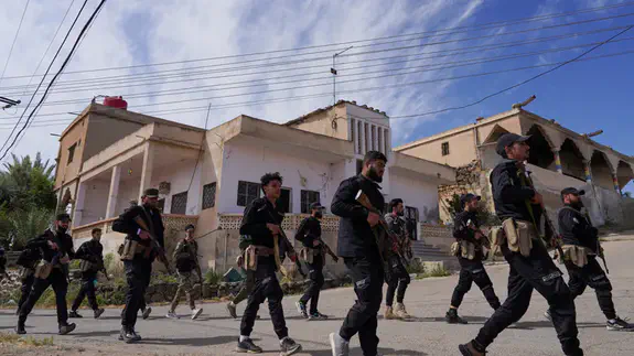 Syria: Renewed clashes in Sweida as armed tribes battle Druze | Israel ...