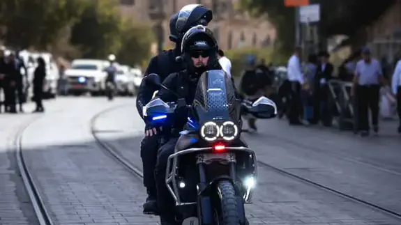 New grants for Israel Police officers | Israel National News