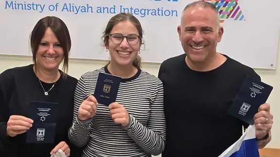 From Sydney to Israel: The first family to make aliyah in 2026 | Israel ...
