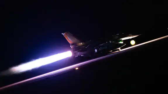After missile fire at Israel: IAF strikes regime targets in Iran ...