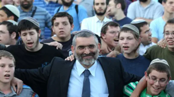 Ben-Ari’s ‘Magic Pen’ to Release Jewish Prisoners | Israel National News