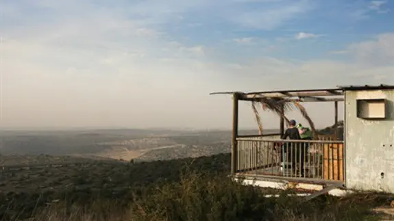 Deputy Cmdr: Ramat Gilad Was Slated for Evacuation | Israel National News