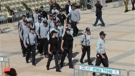 Knesset Guard Prepares for Yom Ha'atzmaut March | Israel National News