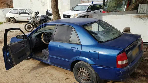 PA Arab steals Israeli car - with child inside | Israel National News