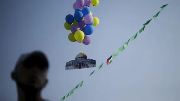 Incendiary balloon explodes, IDF attacks in Gaza | Israel National News
