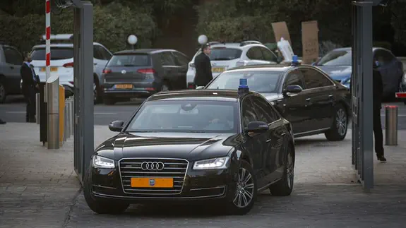 Gantz: I didn't ask for luxury cars, that's a blatant lie | Israel ...